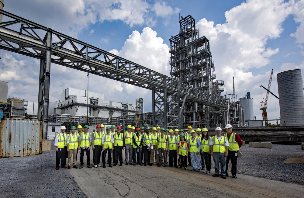 A group of global CCS experts visit the National Carbon Capture Center ...